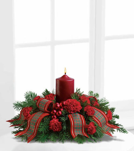 Dundee Florist - Christmas Flowers - Family Celebration T123-1A